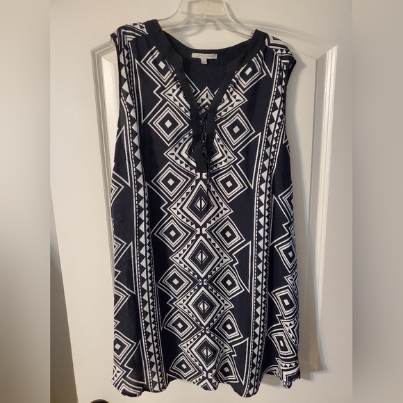 John Mark | Tops | John Mark Black White Sleeveless Aztec Print Tunic ...